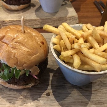 RED SQUIRREL - Updated June 2025 - 92 Photos & 94 Reviews - 21 Lothian ...