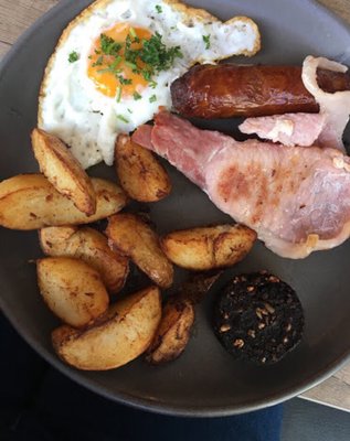 PAN CAFÉ & RESTAURANT - Updated January 2025 - 12 Photos - 73 Main St ...