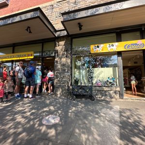 COWS - 278 Photos & 157 Reviews - 138 Banff Avenue, Banff, Alberta ...