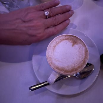 ROBERT - Updated May 2024 - 2229 Photos & 1078 Reviews - 2 Columbus Cir ...