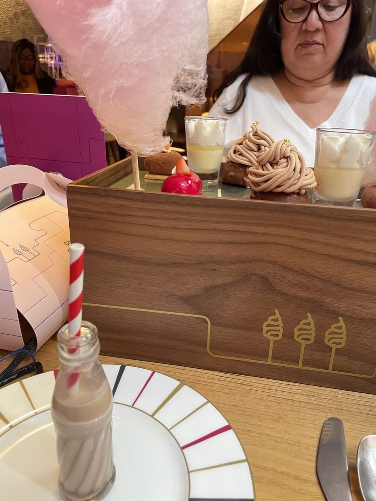 CHARLIE AND THE CHOCOLATE FACTORY - Updated July 2025 - 21 Photos & 27 ...