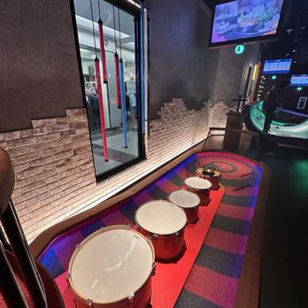 PUTTSHACK - PHILADELPHIA - Updated December 2025 - 193 Photos & 144 ...