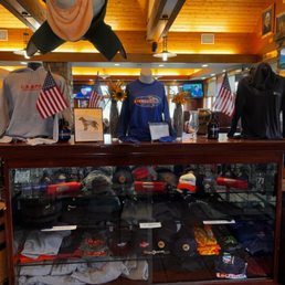 CB & POTTS - Updated January 2026 - 46 Photos & 88 Reviews - 1441 E ...