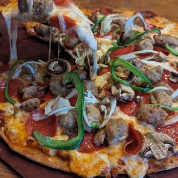 MOOSEJAW PIZZA & DELLS BREWING - Updated March 2025 - 772 Photos & 1064 ...