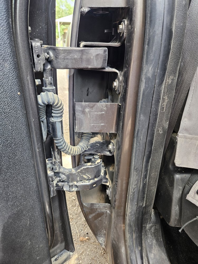 CAPITOL AUTO BODY - Updated January 2026 - 15 Reviews - 5373 Emerald St ...