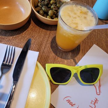 YELLOW THE CAFE - Updated August 2024 - 613 Photos & 274 Reviews - 1524 ...