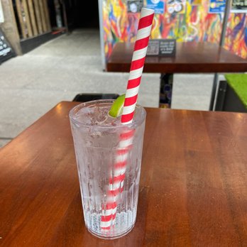 E’S BAR - Updated January 2025 - 390 Photos & 421 Reviews - 511 ...