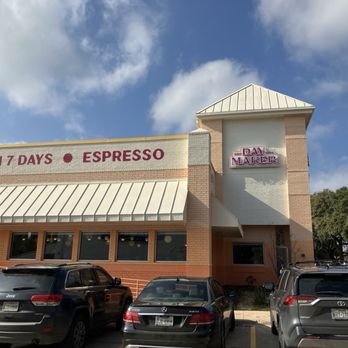 DAY MAKER HALF DAY CAFE - Updated April 2025 - 186 Photos & 67 Reviews ...