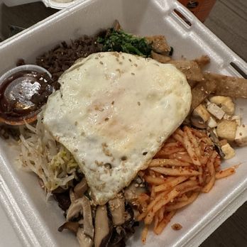 GRACE MARKET - Updated January 2025 - 160 Photos & 70 Reviews - 1030 S ...