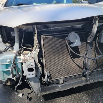 CLASSIC COLLISION - Updated December 2025 - 31 Photos & 56 Reviews ...