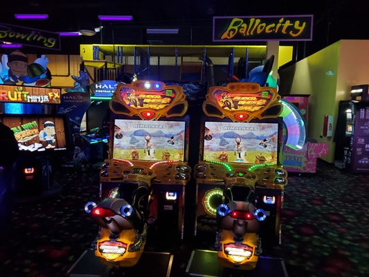 MID COUNTY LANES - 34 Photos & 19 Reviews - 875 N Broad St, Middletown ...