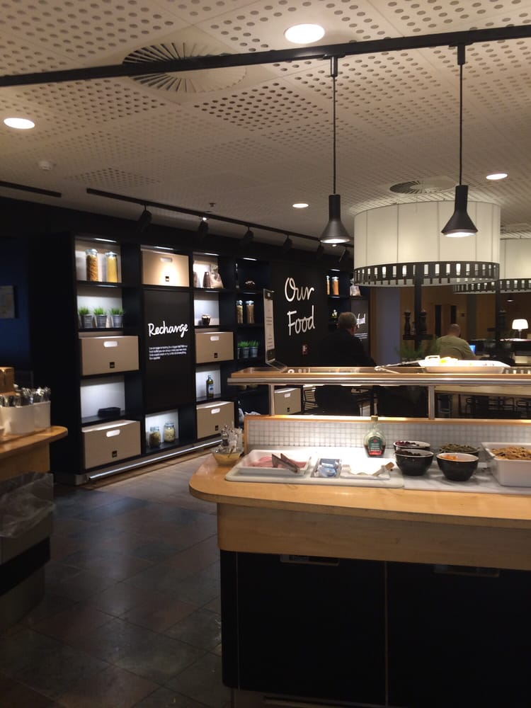 SAS BUSINESS LOUNGE - Updated July 2025 - 10 Photos & 11 Reviews ...