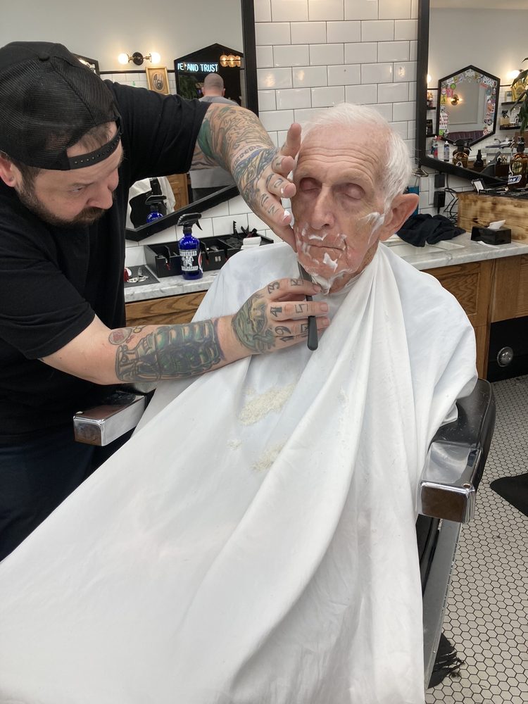 HIGH POINT BARBERSHOP & SHAVE PARLOR - Updated October 2025 - 14 Photos ...