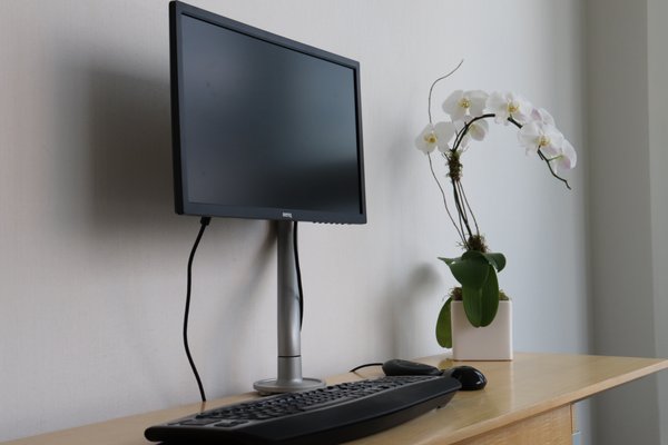 SLATER VECCHIO - Updated January 2026 - 18 Photos - 777 Dunsmuir Street ...