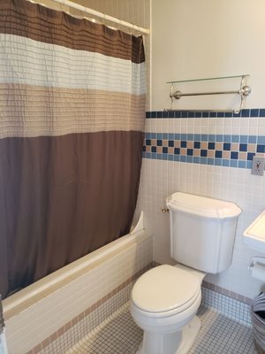 THE SPRING POINT INN AT SMCC - Updated October 2025 - 11 Photos - 2 ...