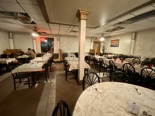 BURNSIDE ROMA RESTAURANT - 129 Photos & 68 Reviews - 358 Burnside Ave ...