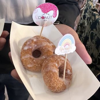 THE MINI DONUT BAR - Updated October 2025 - 40 Photos & 10 Reviews ...