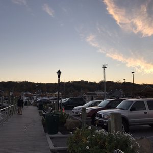 COLD SPRING HARBOR LIBRARY - Updated November 2025 - 17 Photos & 13 ...