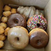 ROCKLIN DONUTS & CINNAMON - 217 Photos & 195 Reviews - 4845 Granite Dr ...