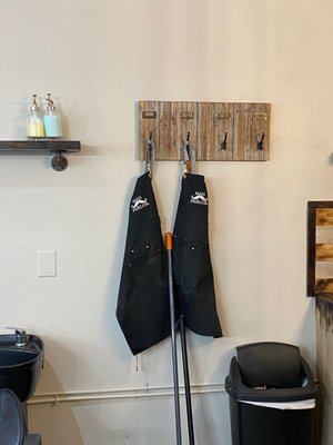 MAN PARLOR BARBERSHOP - Updated March 2025 - 105 Photos & 32 Reviews ...