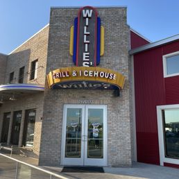 WILLIE’S GRILL & ICEHOUSE - Updated December 2025 - 128 Photos & 228 ...