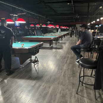 SHOOTERS SPORT BAR & GRILL - Updated December 2025 - 291 Photos & 82 ...