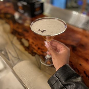 TABU BAR - Updated July 2025 - 96 Photos & 60 Reviews - 128 E Congress ...