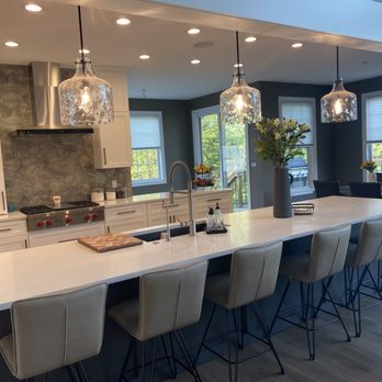 GRANITE CASTLE - Updated January 2026 - 19 Photos - Des Moines, Iowa ...