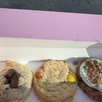 CRUMBL - UPPER EAST SIDE - Updated January 2026 - 227 Photos & 175 ...