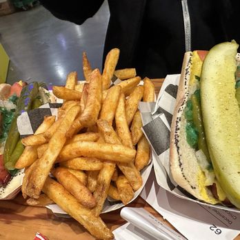 CHICAGO’S DOG HOUSE - Updated November 2025 - 47 Photos & 26 Reviews ...