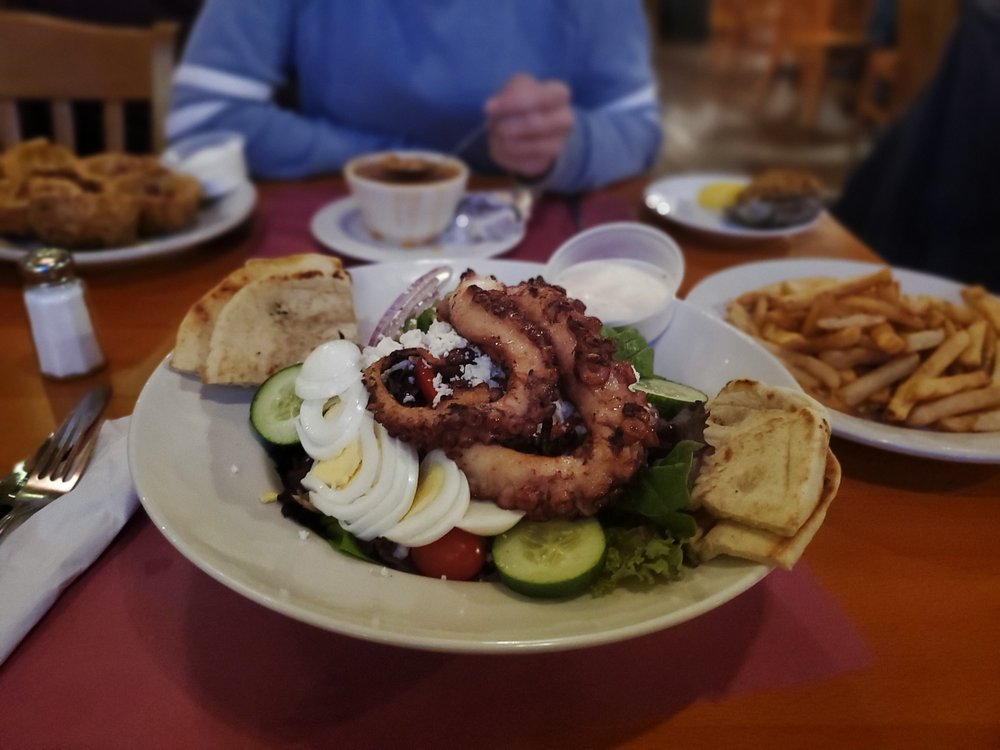 RED BRIDGE TAVERN - 95 Photos & 182 Reviews - 22 Waterman Ave, East ...