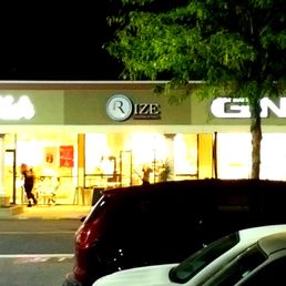 RIZE PIZZA - Updated May 2025 - 120 Photos & 173 Reviews - 1991 S ...