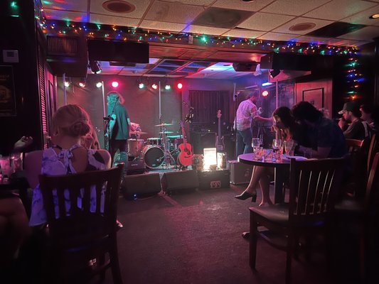 TANQUERAY’S - Updated December 2025 - 60 Photos & 135 Reviews - 100 S ...