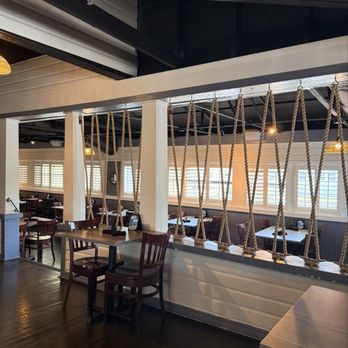 PILOT HOUSE - Updated August 2025 - 97 Photos & 41 Reviews - 900 N Pinellas Ave, Tarpon Springs ...