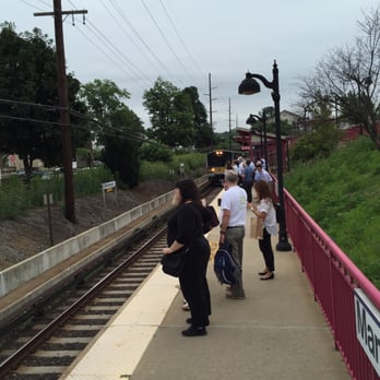 MANHASSET LIRR STATION - Updated October 2025 - 11 Photos - Plandome Rd ...
