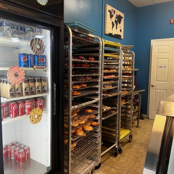 DIXIE CREAM DONUTS “MELT IN YOUR MOUTH” - Updated January 2026 - 77 ...