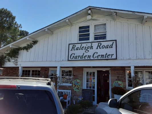 RALEIGH ROAD GARDEN CENTER - Updated December 2025 - 18 Photos - 4175 ...