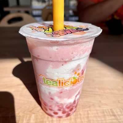 FRUITEALICIOUS BUBBLE TEA & SMOOTHIES - Updated April 2025 - 44 Photos ...