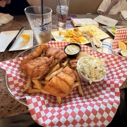 JOE FISH SEAFOOD RESTAURANT AND BAR - Updated October 2025 - 243 Photos ...