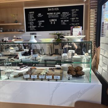 DAISIES - Updated January 2025 - 1247 Photos & 625 Reviews - 2375 N ...