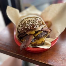 BURGER DISTRICT LA - Updated December 2025 - 361 Photos & 231 Reviews ...