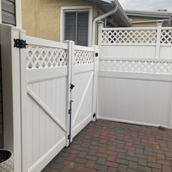 THE REAL FENCE - Updated June 2025 - 44 Photos - 74 Garside St, Newark ...