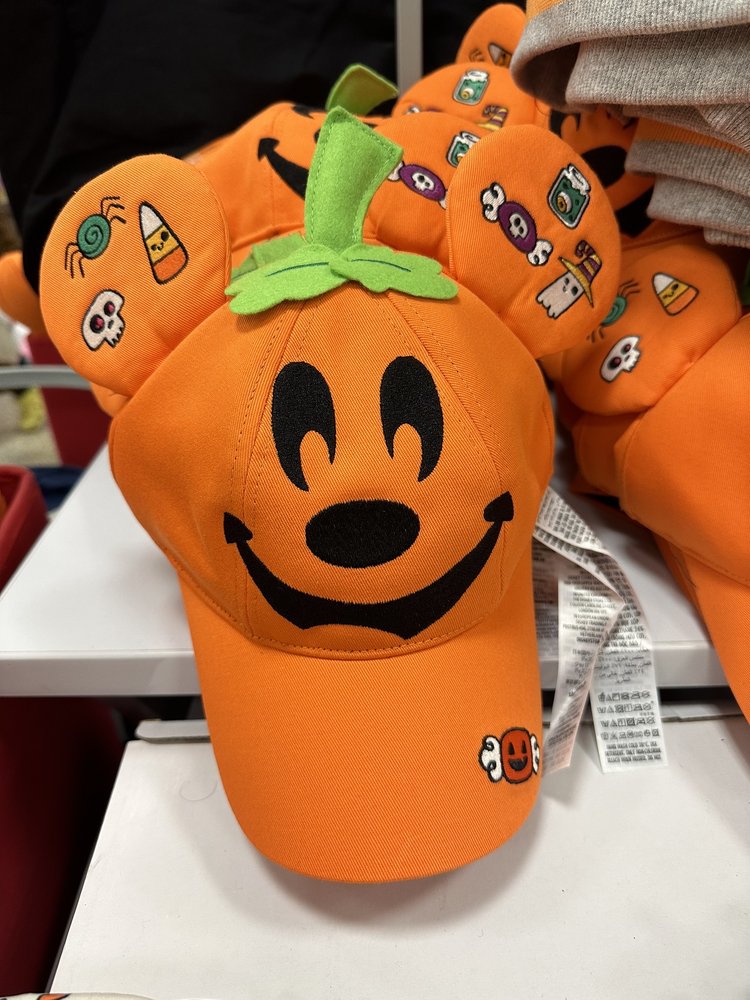 DISNEY STORE - 17 Photos & 18 Reviews - 3000 Grapevine Mills Pkwy ...