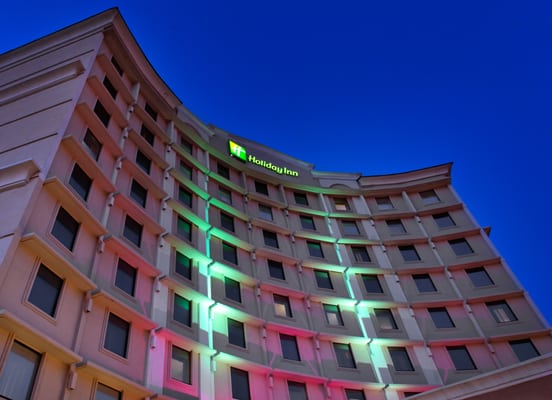 HOLIDAY INN DALLAS MARKET CENTER - 62 Photos & 109 Reviews - 4500 Harry ...