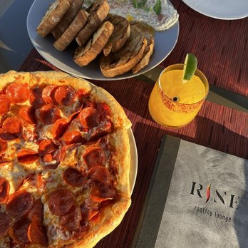 RISE ROOFTOP LOUNGE - Updated June 2024 - 427 Photos & 252 Reviews ...
