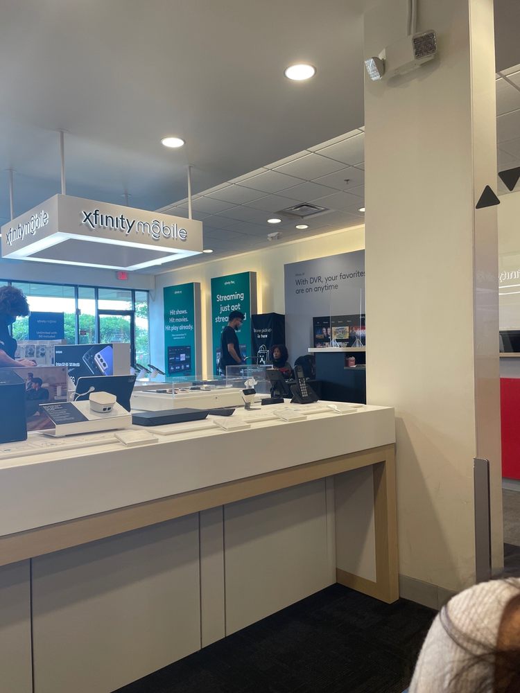XFINITY STORE BY COMCAST - Updated April 2025 - 41 Photos & 144 Reviews ...