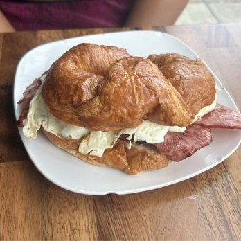 TOAST CAFE - Updated June 2025 - 205 Photos & 89 Reviews - 500 S 52nd ...