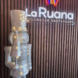 LA RUANA - Updated July 2025 - 78 Photos & 46 Reviews - 4015 Holcomb ...