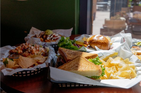 ANTHILL PUB & GRILLE - Updated May 2024 - 207 Photos & 389 Reviews ...