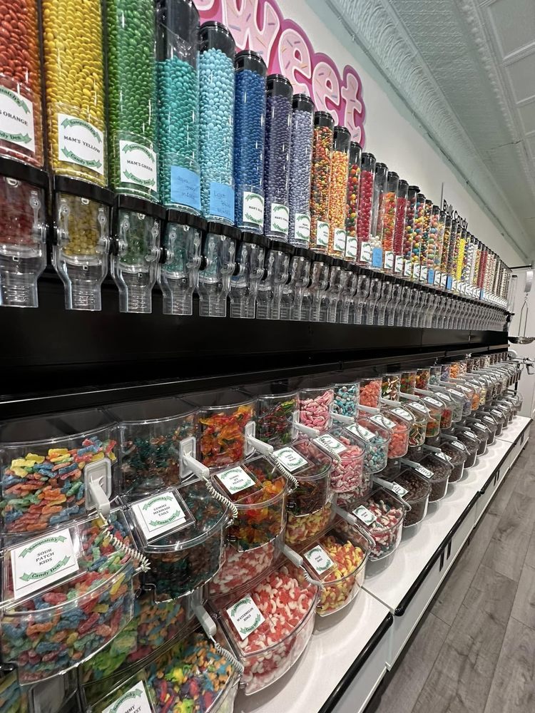 SASQUATCH’S CANDY DEN - Updated January 2026 - 18 Photos - 132 York Ave ...